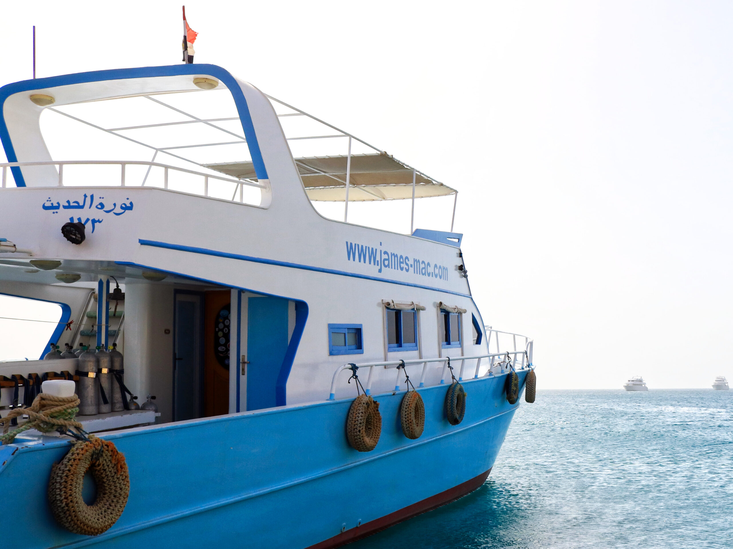 Gute Laune am schönen Freitag - James & Mac Diving Center